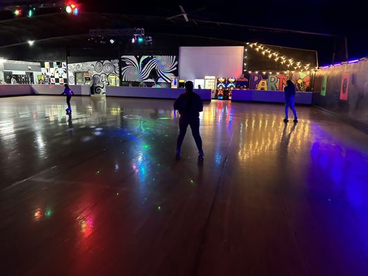 FUNKY SKATE CENTER - Updated October 2025 - 16 Photos - 100 Miller Cir ...