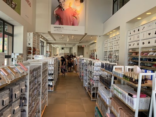 MINISO - 256 Photos & 89 Reviews - Department Stores - 88 W Colorado ...