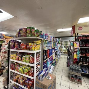 LA BODEGA MARKET - Updated September 2024 - 76 Photos & 129 Reviews ...