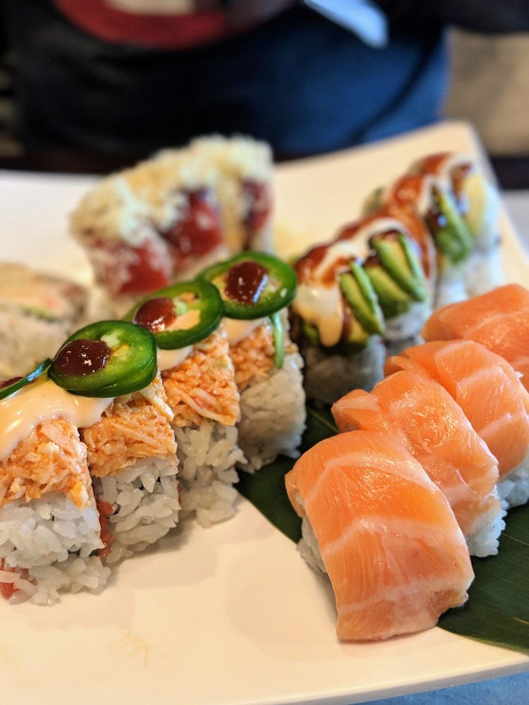 SAKE 2 ME SUSHI - 591 Photos & 592 Reviews - 3885 Cochran St, Simi ...