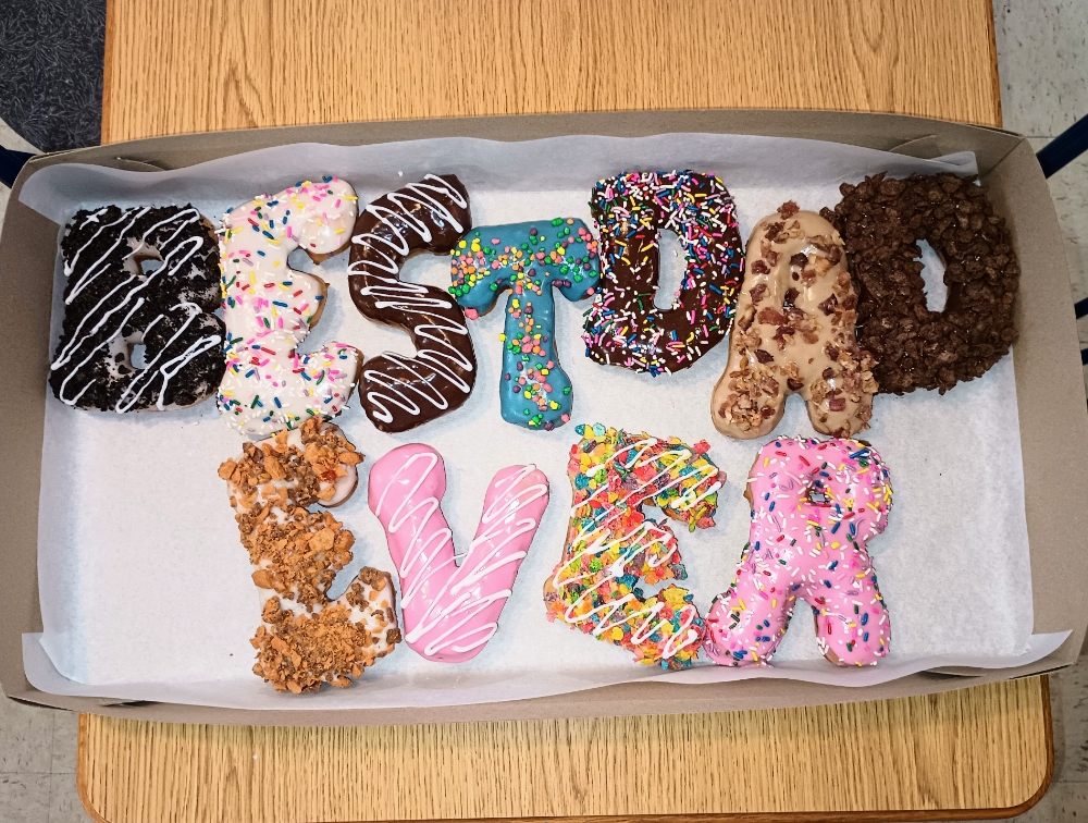 SUNRISE DONUTS CAFE & BAKERY - Updated August 2024 - 45 Photos - 14 ...