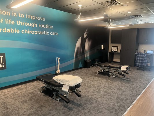 THE JOINT CHIROPRACTIC - Updated September 2025 - 29 Photos - 12408 NW ...