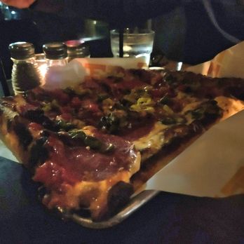 FEDERAL PIZZA - TATUM BLVD - Updated October 2025 - 109 Photos & 79 ...