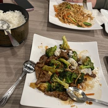 ABACUS INN - Updated December 2025 - 121 Photos & 338 Reviews - 20329 N ...