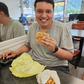 KOOLAU DRIVE INN - Updated September 2025 - 254 Photos & 127 Reviews ...