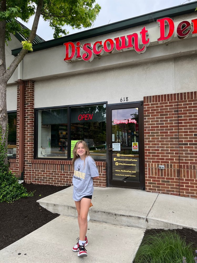 DISCOUNT DEN - Updated November 2025 - 22 Reviews & 24 Photos - 618 W ...