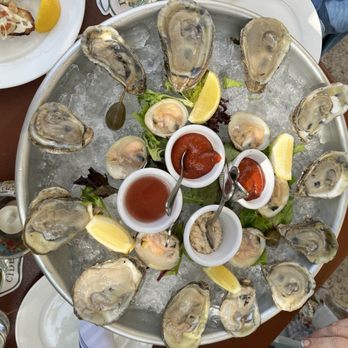 THE SHELL RESTAURANT - Updated December 2025 - 170 Photos & 155 Reviews ...