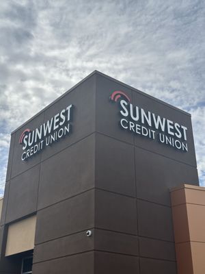 SUNWEST CREDIT UNION - Updated December 2025 - 24 Reviews - 1490 N ...