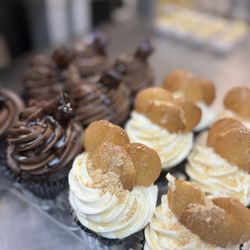 Best Pie Bakeries Near Me - January 2026: Find Nearby Pie Bakeries ...