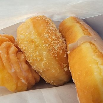 ROCKLIN DONUTS & CINNAMON - Updated January 2026 - 705 Photos & 683 ...