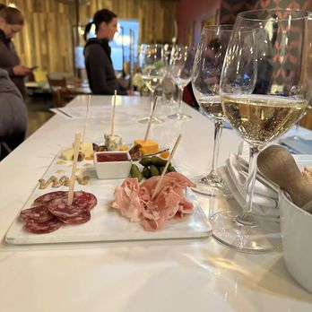 THE RUBY TAP - Updated December 2025 - 107 Photos & 121 Reviews - 1341 ...