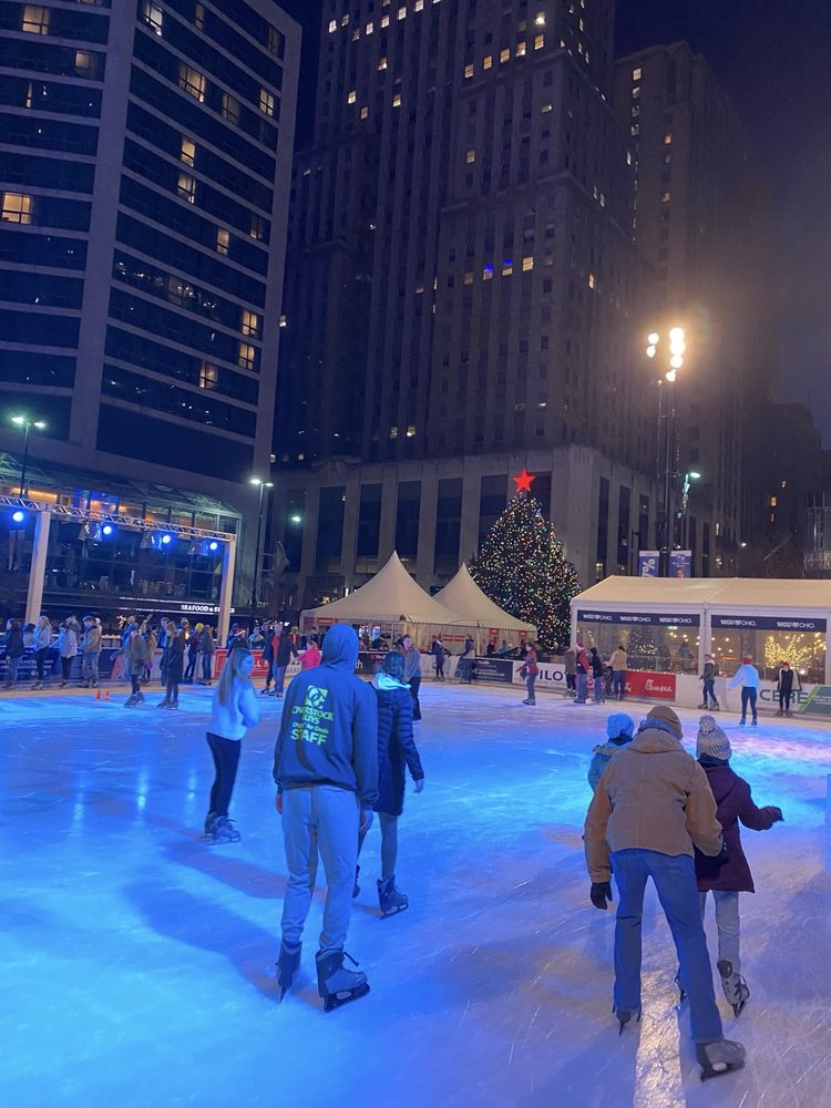 UC HEALTH ICE RINK - Updated April 2025 - 38 Fountain Sq Plz ...