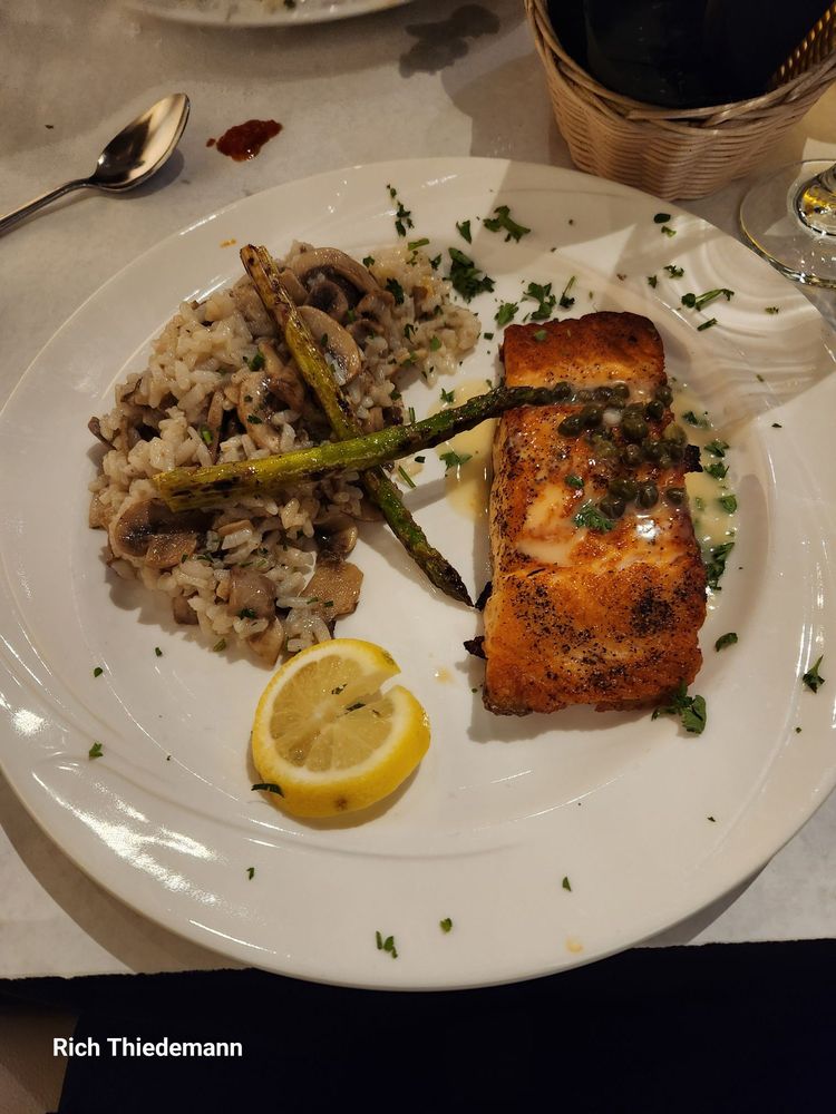 NONNA T’S RESTAURANT - Updated November 2024 - 13 Photos & 18 Reviews - 7345 Center St, Mentor ...