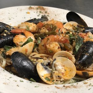 INZO ITALIAN KITCHEN - 142 Photos & 270 Reviews - Pizza - 101 S Oak St ...