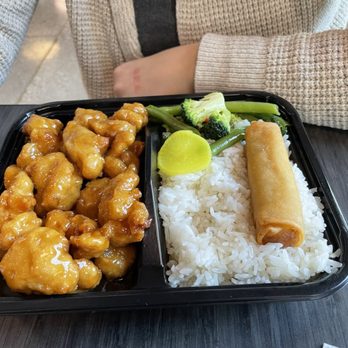 BENTO XPERT - Updated October 2025 - 208 Photos & 86 Reviews - 1125 N ...