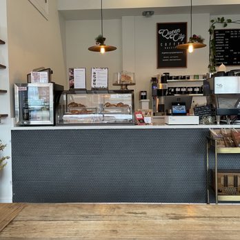 QUEEN CITY COFFEE ROASTERS - Updated June 2024 - 160 Photos & 82 ...