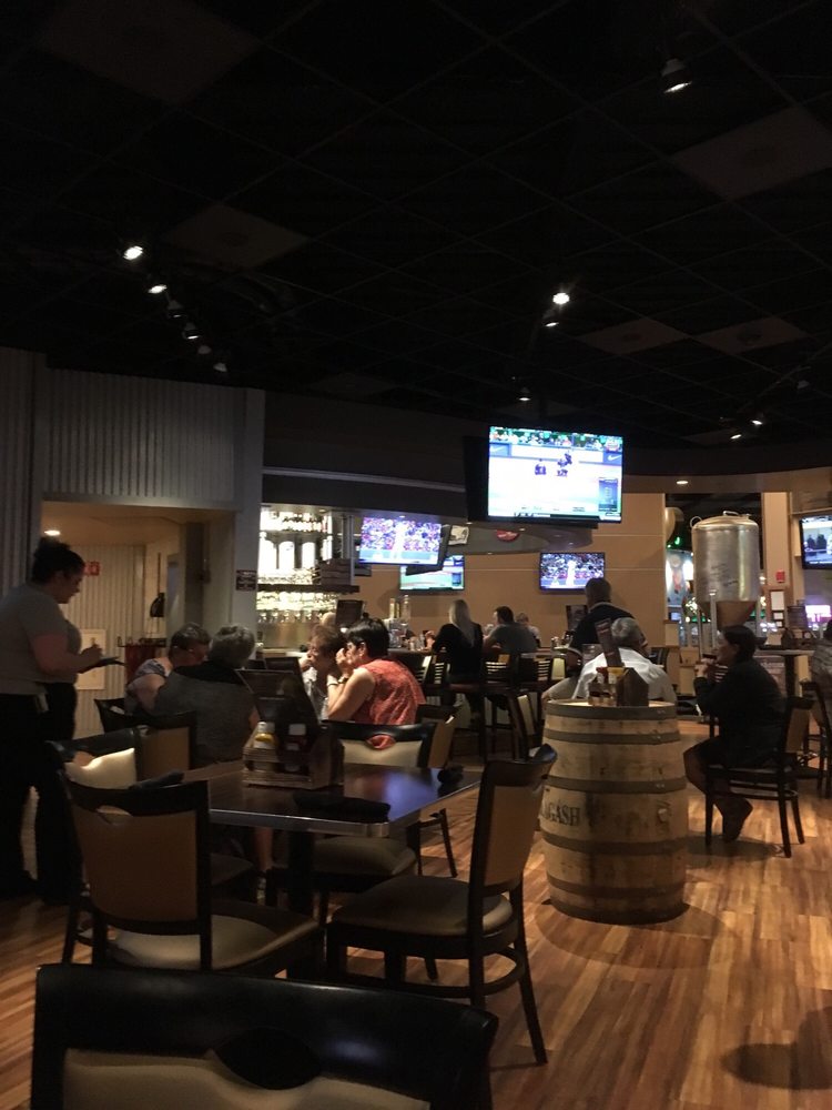 99 HOPS HOUSE - 20 Photos & 24 Reviews - 500 Main St, Bangor, Maine ...