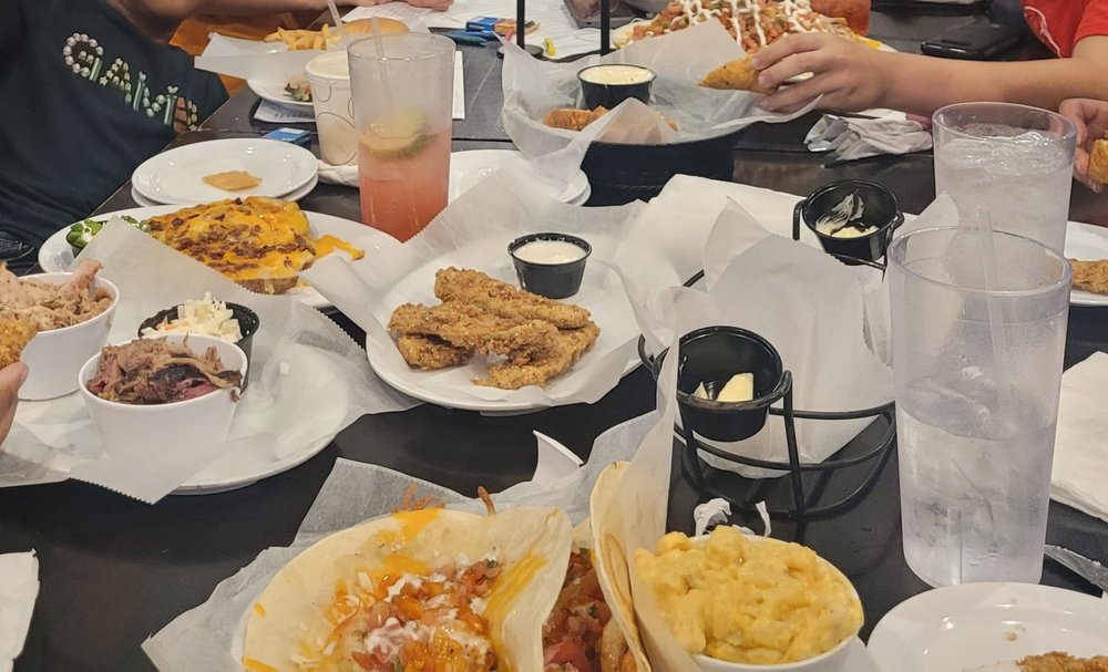 THE FLYIN’ PIG - Updated June 2025 - 221 Photos & 466 Reviews - 13560 ...