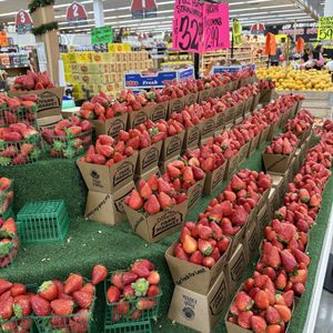 DETWILER’S FARM MARKET - 136 Photos & 109 Reviews - 1800 US 301 ...