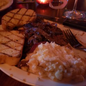 BIG SHOTZ BAR & GRILL - 170 Photos & 151 Reviews - 227 W Pillsbury St ...