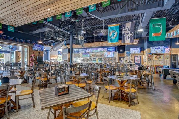 CASTAWAY’S SPORTS BAR AND GRILL SINGER ISLAND - Updated January 2026 ...