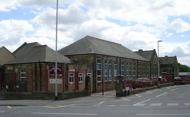 WOODLESFORD PRIMARY SCHOOL - Church Street, Leeds, West Yorkshire ...