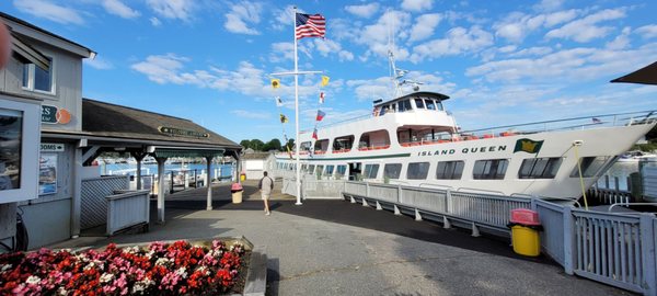 ISLAND QUEEN - Updated June 2025 - 88 Photos & 65 Reviews - 75 Falmouth ...