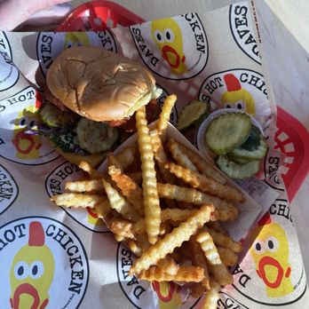 DAVE’S HOT CHICKEN - Updated January 2026 - 226 Photos & 139 Reviews ...