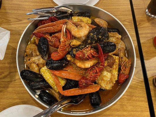 KING CAJUN - 60 Photos & 29 Reviews - Seafood - 712 University Ave W ...