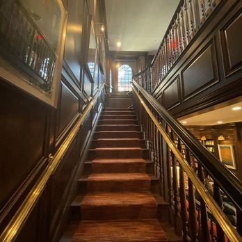 FLYLEAF - Updated January 2025 - 184 Photos & 57 Reviews - 92 Kercheval ...