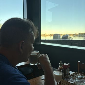 FLYING MACHINE RESTAURANT - Updated October 2025 - 61 Photos & 68 ...