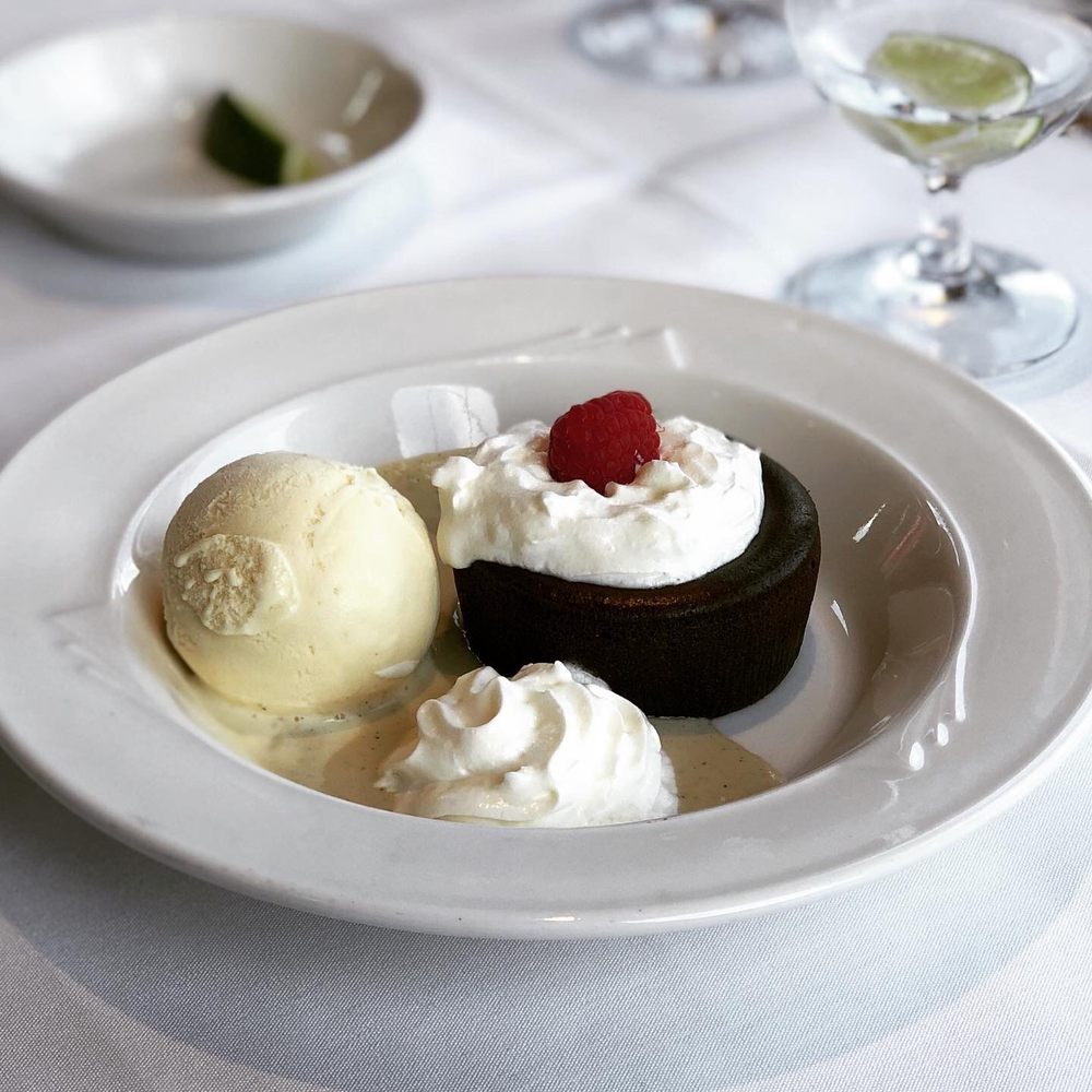 EDGEWATER MANOR RESTAURANT - Updated October 2024 - 40 Photos & 23 ...