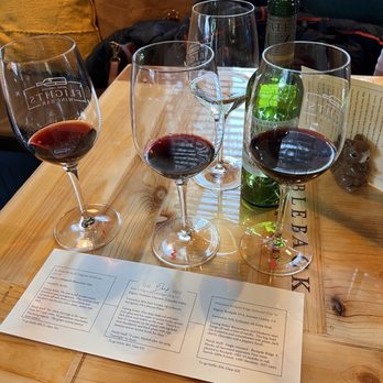 FLIGHTS WINE BAR - Updated September 2025 - 61 Photos & 30 Reviews ...