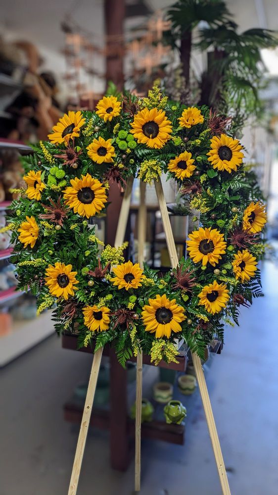 ARIS FLOWER SHOP - 131 Photos & 14 Reviews - 1812 Carson St, Carson ...