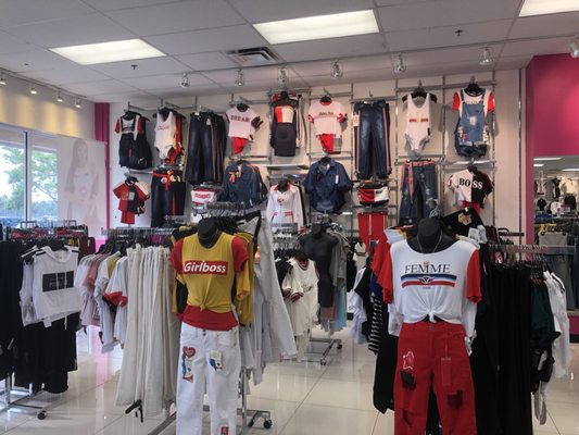 MADRAG - Updated December 2025 - 10 Photos & 20 Reviews - 3721 Oakwood ...