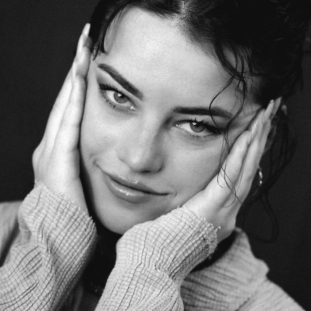 JACKIE MENA - Updated March 2025 - 37 Photos - Downey, California ...