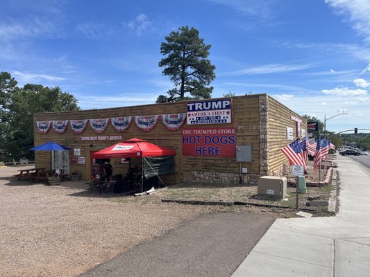 THE TRUMPED STORE & COFFEE HOUSE - Updated June 2025 - 57 Photos & 61 ...