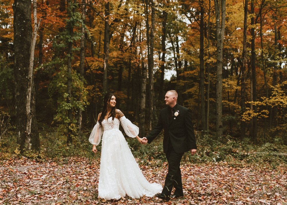 THE SWAN BARN DOOR - Updated April 2025 - 11 Photos & 11 Reviews - 4161 ...