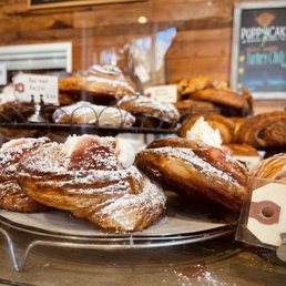 POPPY CAKE BAKING COMPANY - 376 Photos & 321 Reviews - 328 W Sierra ...