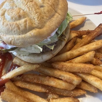 TWISTED BURGER DINER - Updated August 2025 - 62 Photos & 55 Reviews ...