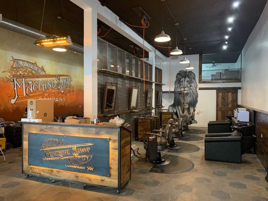 MACHINE SHOP BARBER - Updated September 2024 - 43 Photos & 28 Reviews ...