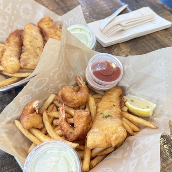 FISH DISTRICT - Updated October 2025 - 1319 Photos & 1151 Reviews ...