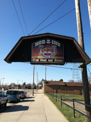 MOE-Z INN - Updated January 2026 - 11 Photos & 48 Reviews - 249 N Cass ...