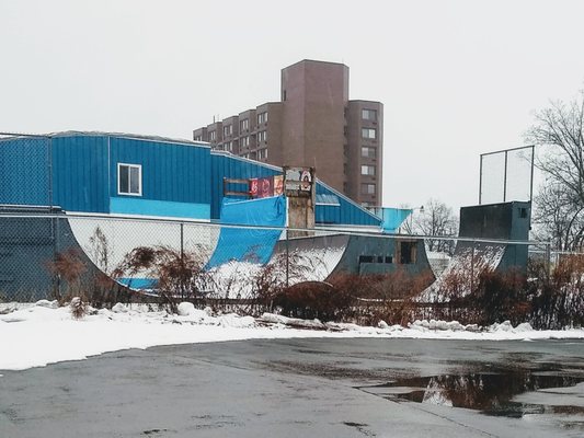 RAINBOW RINK SKATING & ENTERTAINMENT CENTER - 44 Photos & 24 Reviews ...