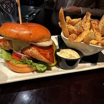 SIDEBAR AT WHISKEY ROW - Updated May 2025 - 859 Photos & 883 Reviews ...