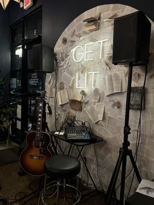 LIT BOOKBAR - Updated March 2025 - 61 Photos & 18 Reviews - 611 Jackson ...