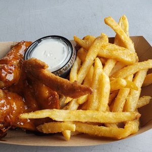 J’S FISH & CHICKEN - 12 Photos & 34 Reviews - 2831 Prospect Ave, Kansas ...