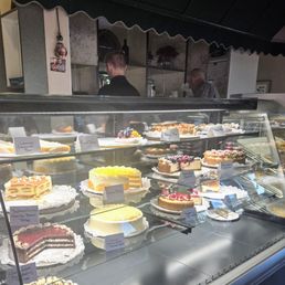 PHILLIPS EUROPEAN RESTAURANT - Updated July 2025 - 280 Photos & 305 ...