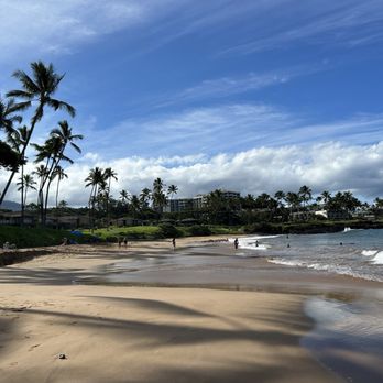 ULUA BEACH PARK - Updated October 2025 - 259 Photos & 107 Reviews ...