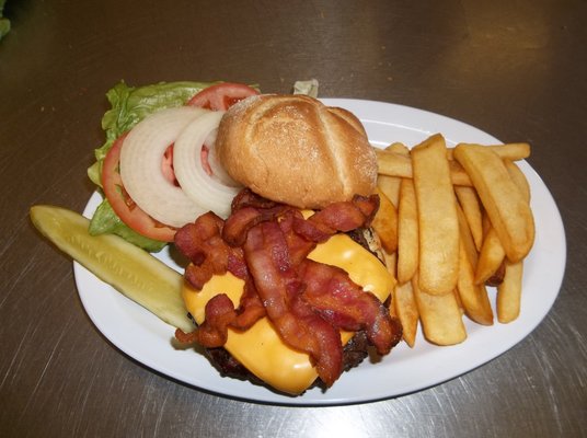 R & R CLUB - Updated December 2025 - 25 Photos & 22 Reviews - 1017 Main ...